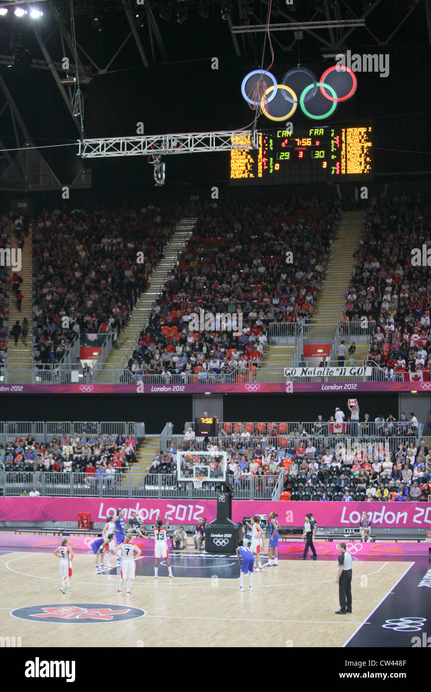 London basketball hi-res stock photography and images - Alamy