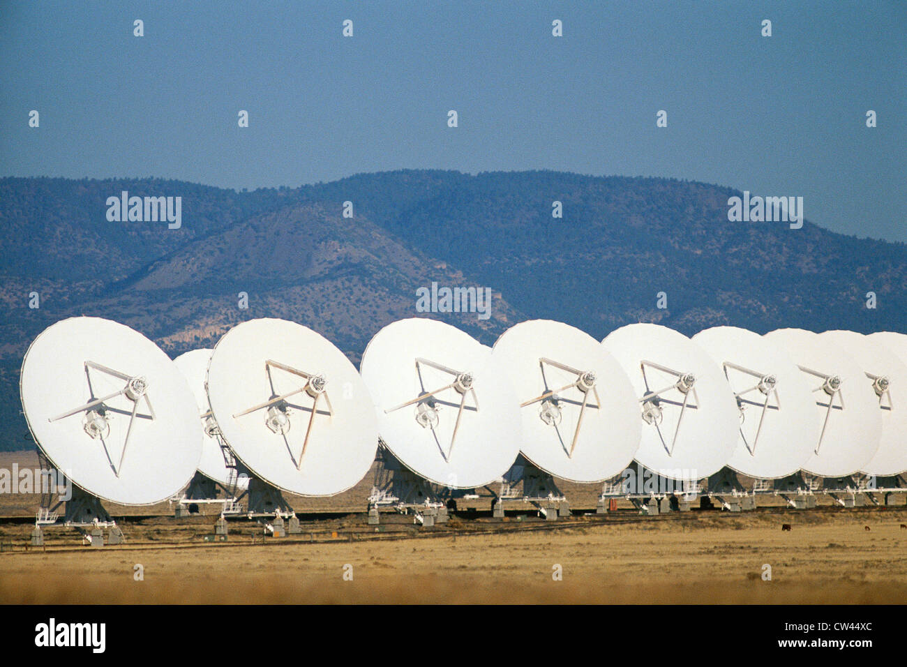 Very large telescope monitor hi-res stock photography and images - Alamy