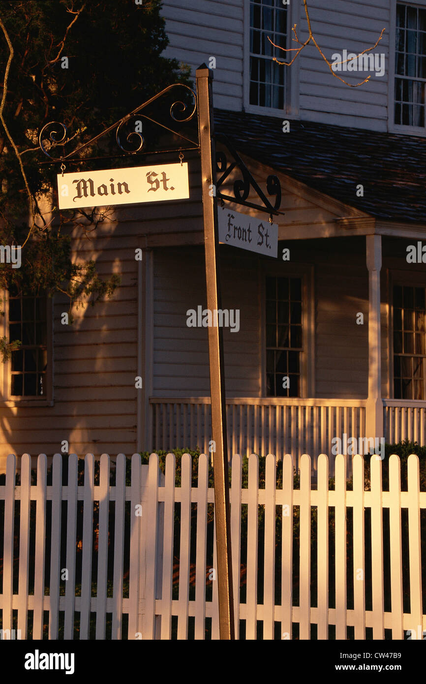 Sign post at corner of Main St. and Front St Stock Photo - Alamy