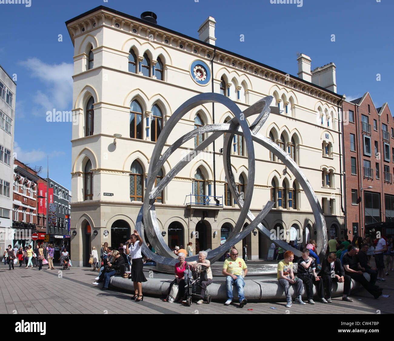 Spirit of Belfast, Dan George steel sculpture, Arthur Square, Belfast ...