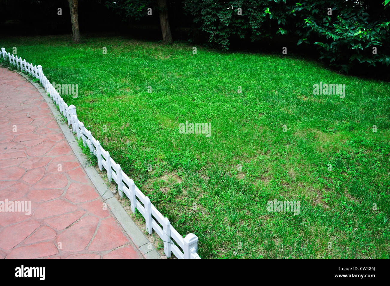 Path in chinese garden hi-res stock photography and images - Alamy