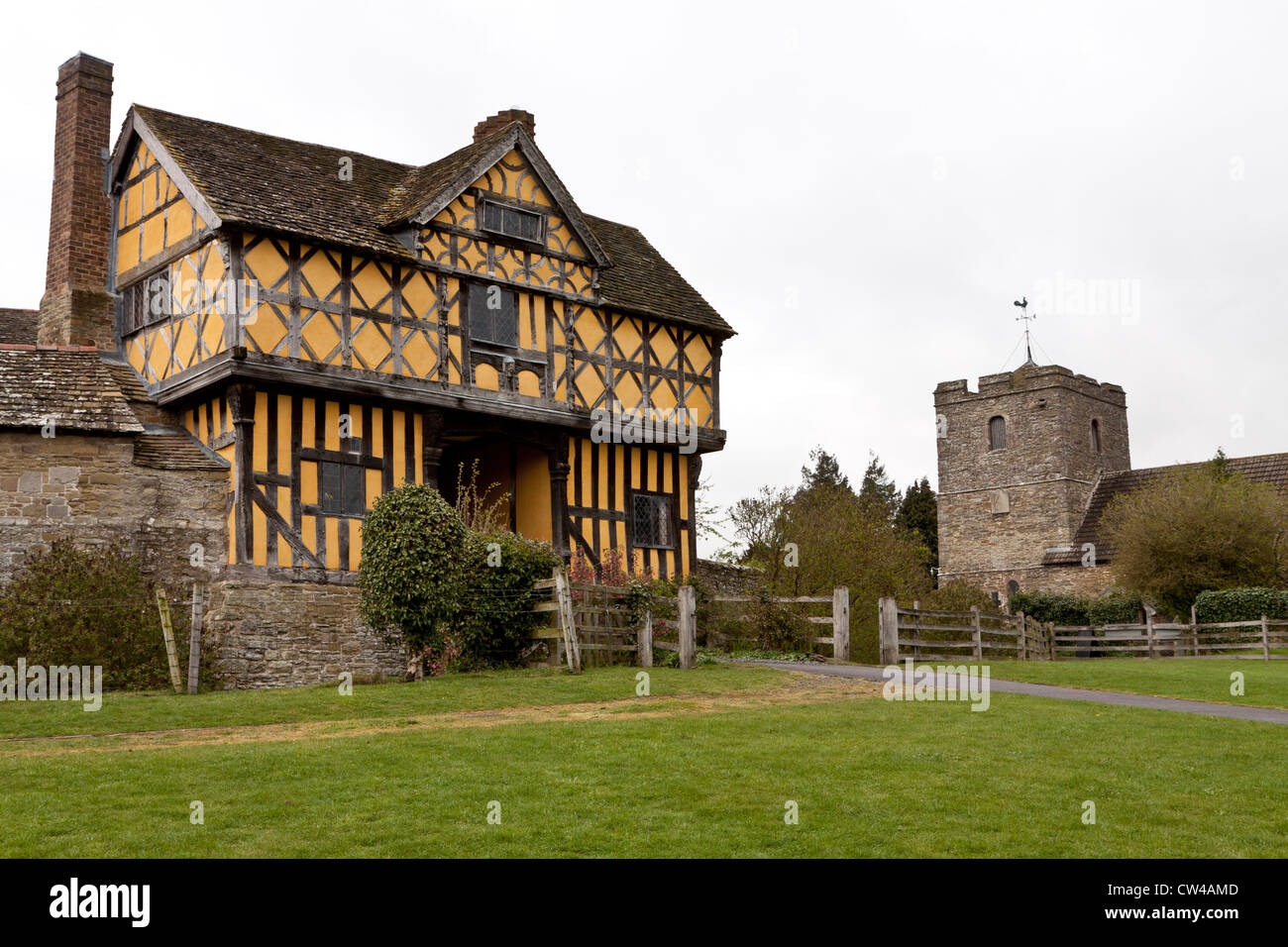 13th century fortified manor house hi-res stock photography and images ...