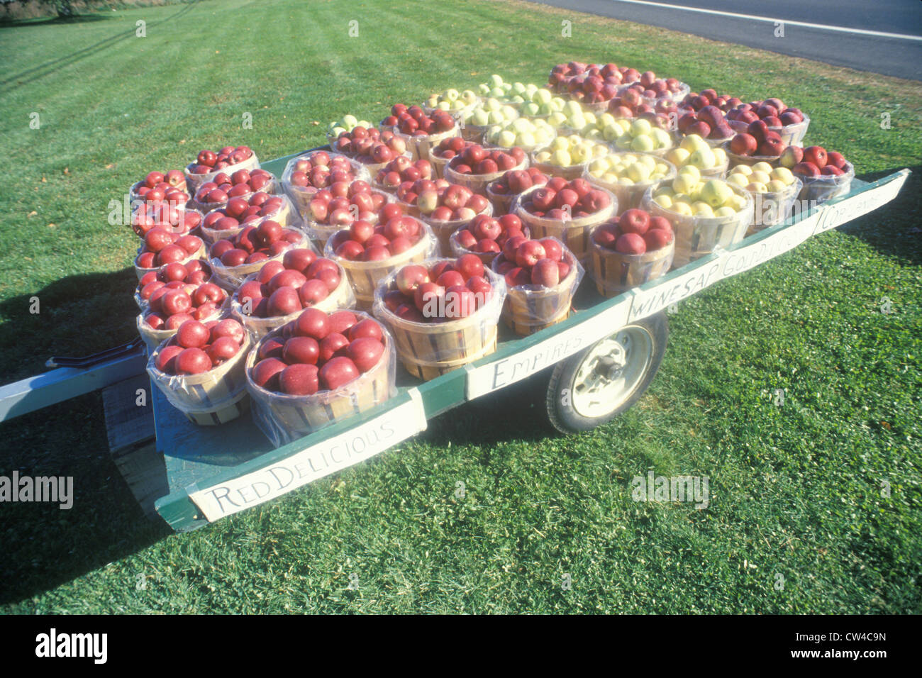 Apple trailer hi-res stock photography and images - Alamy
