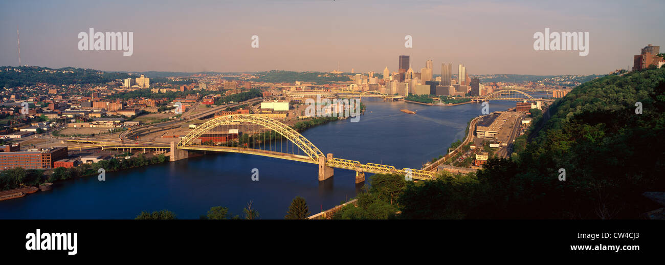 Pittsburgh bridge pa hi-res stock photography and images - Alamy