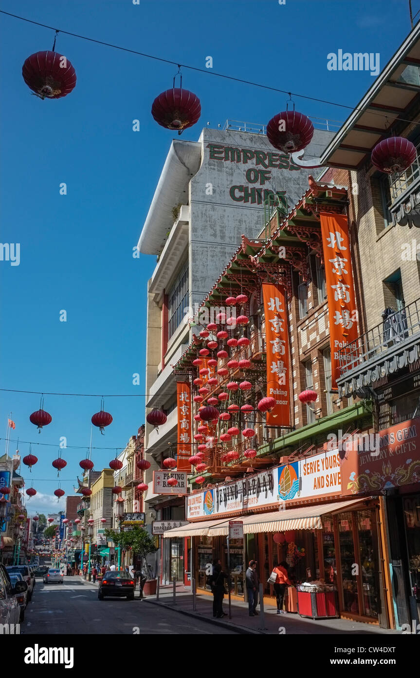 Colorful shop fronts hi-res stock photography and images - Alamy