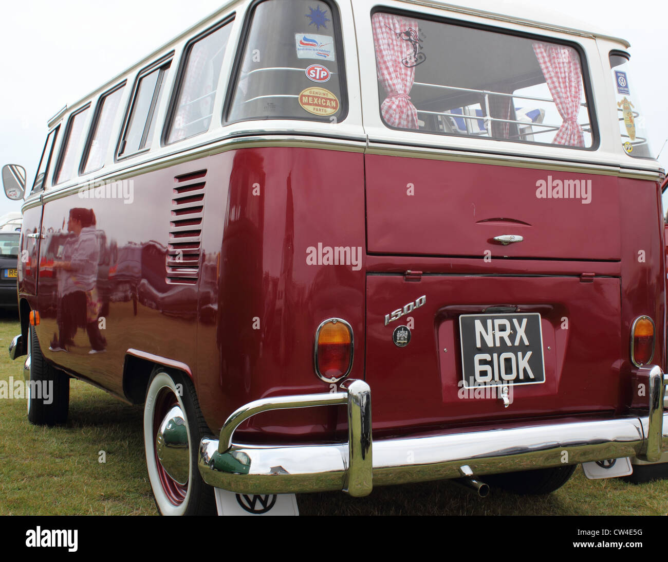 Retro camper hi-res stock photography and images - Alamy