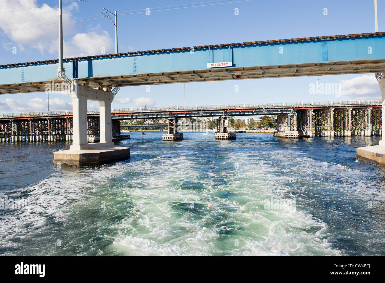Swan River Western Australia - Bridges over the Swan River at Fremantle ...