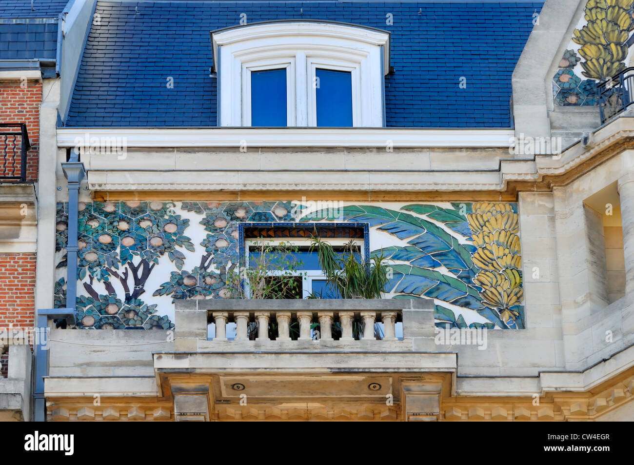 Brussels, Belgium. Art nouveau detail on facade of 75-79 Rue Antoine ...