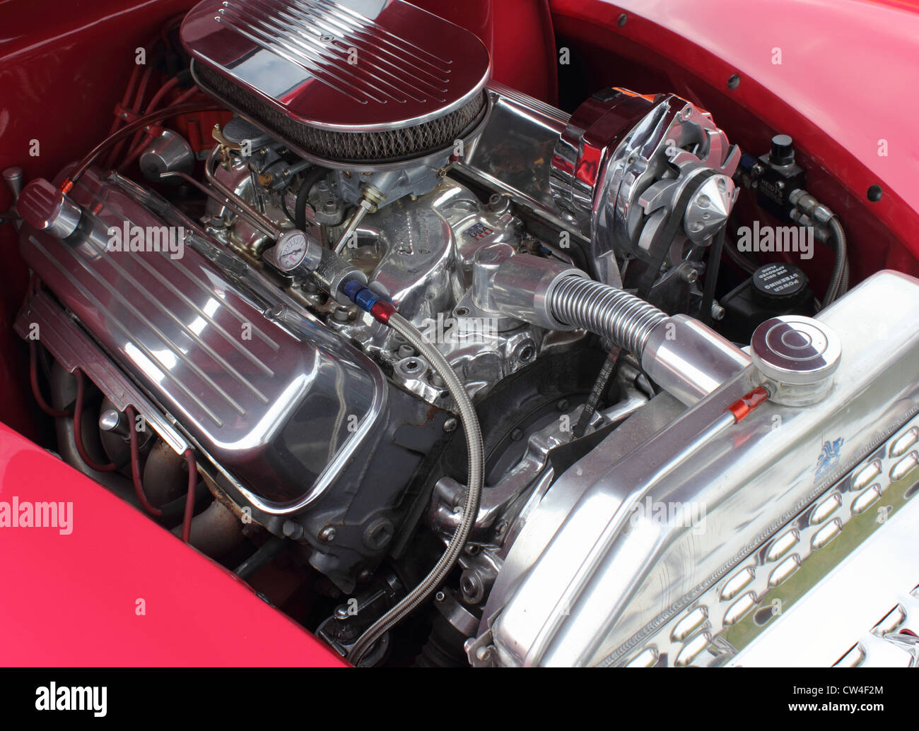V engine hi-res stock photography and images - Alamy