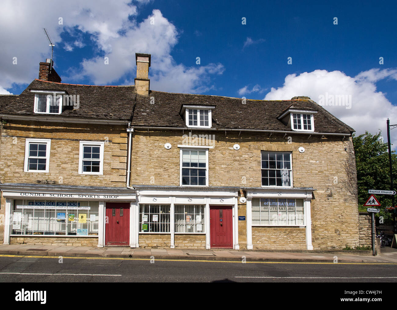 Oundle market hi-res stock photography and images - Alamy