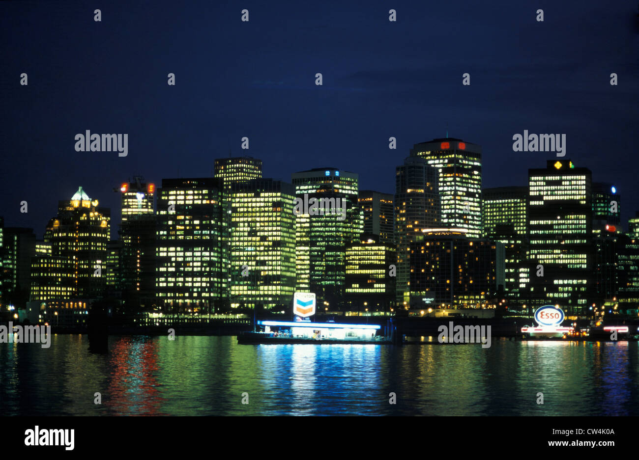 Canada, Vacouver, the city skyline at night from Stanley park Stock ...