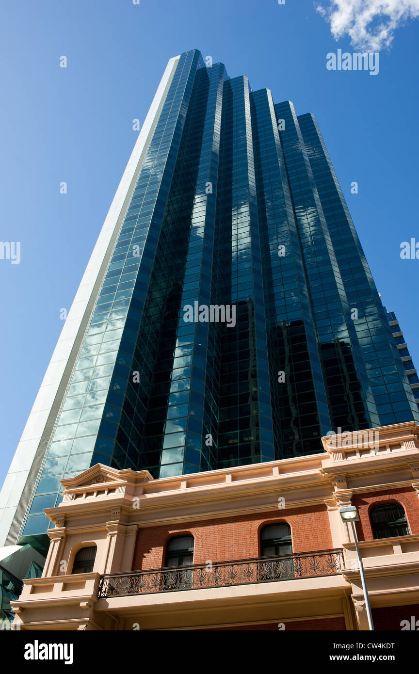 High rise office block hi-res stock photography and images - Alamy