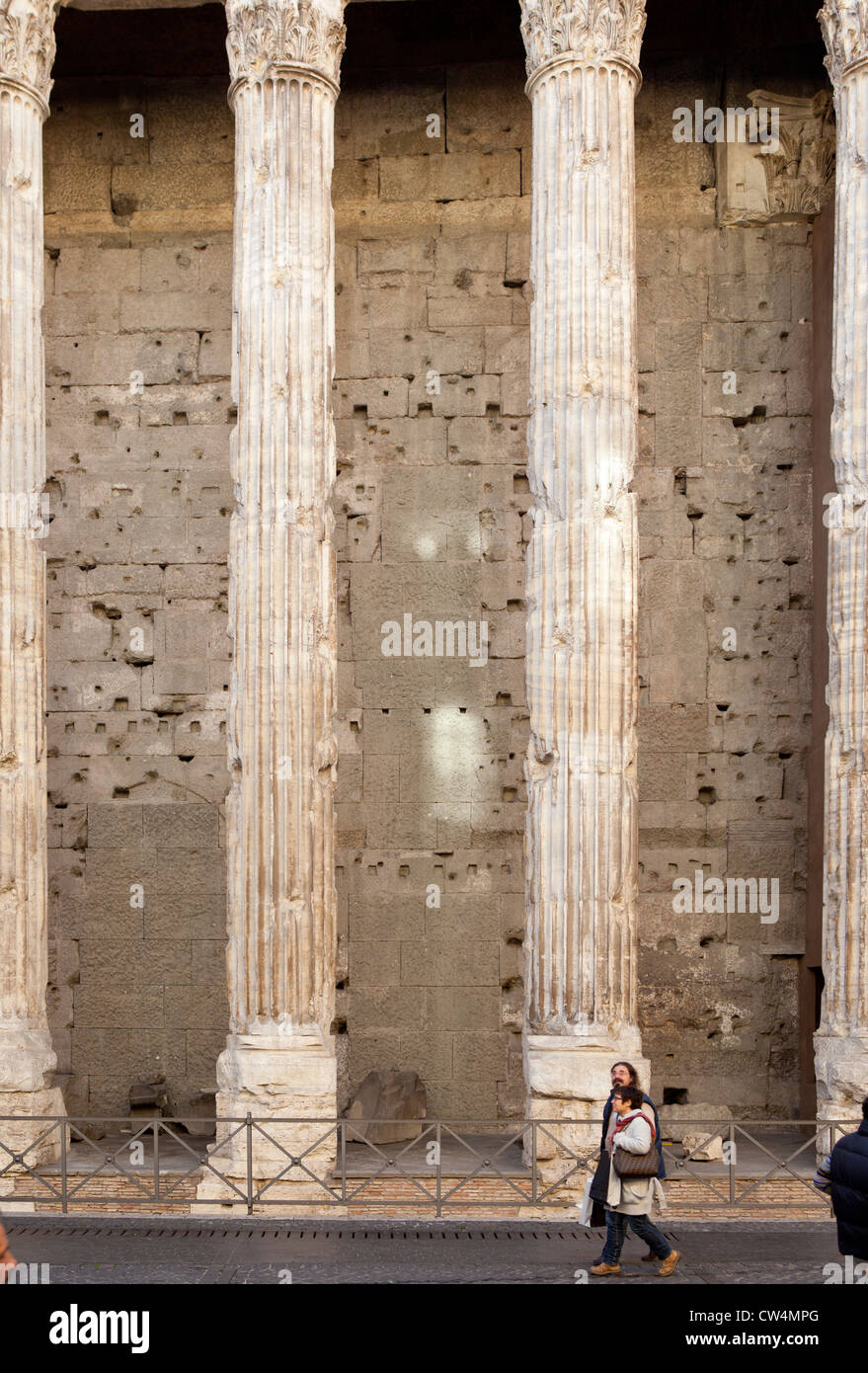 old pillars, Hadrians temple, Rome, Italy Stock Photo - Alamy