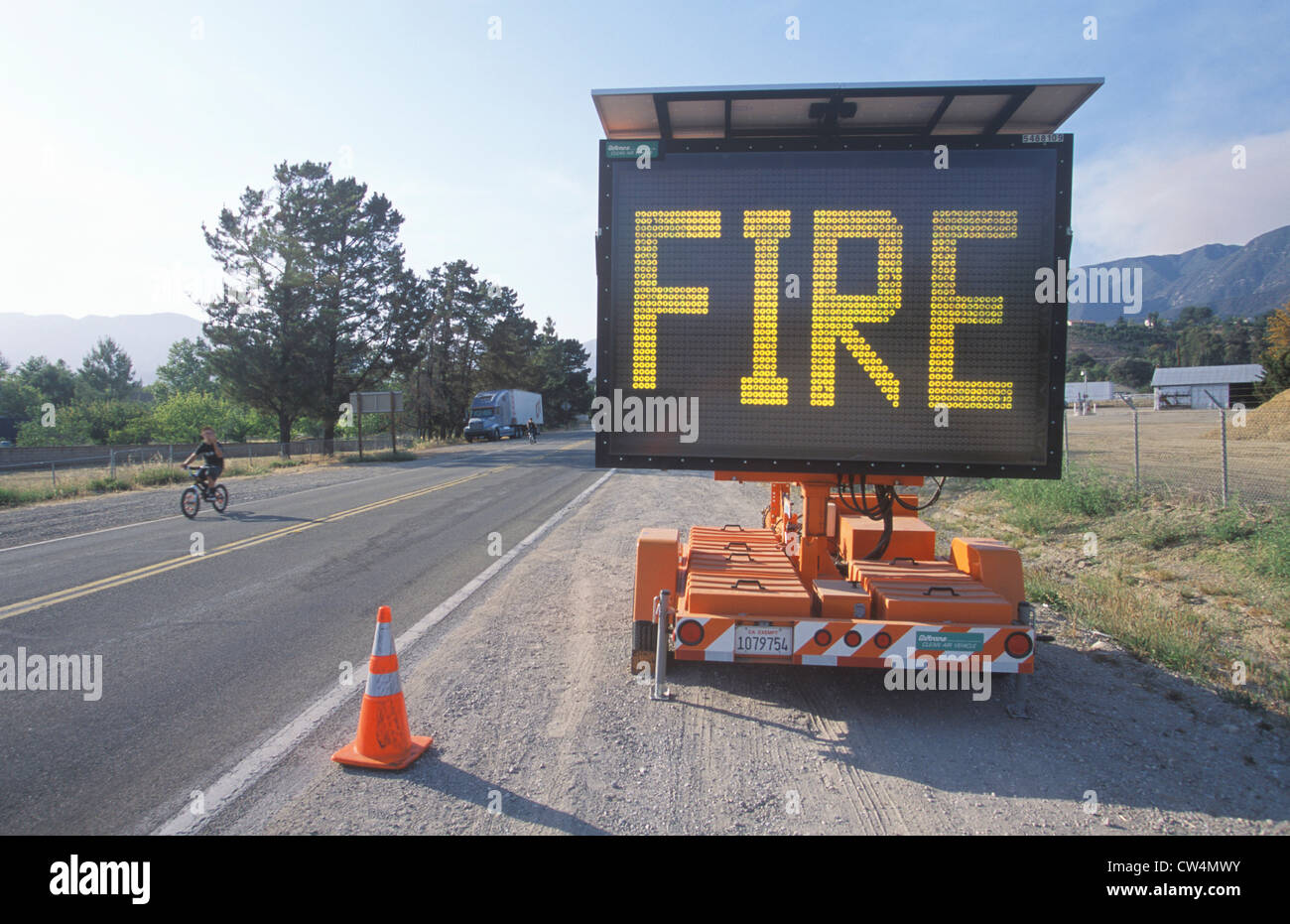Flashing highway sign: Fire Stock Photo - Alamy