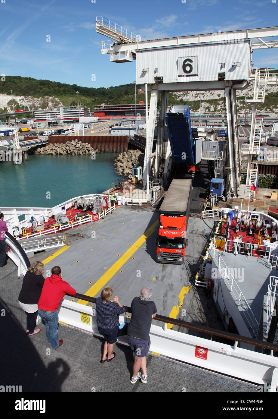 Lorry uk ferry hi-res stock photography and images - Alamy