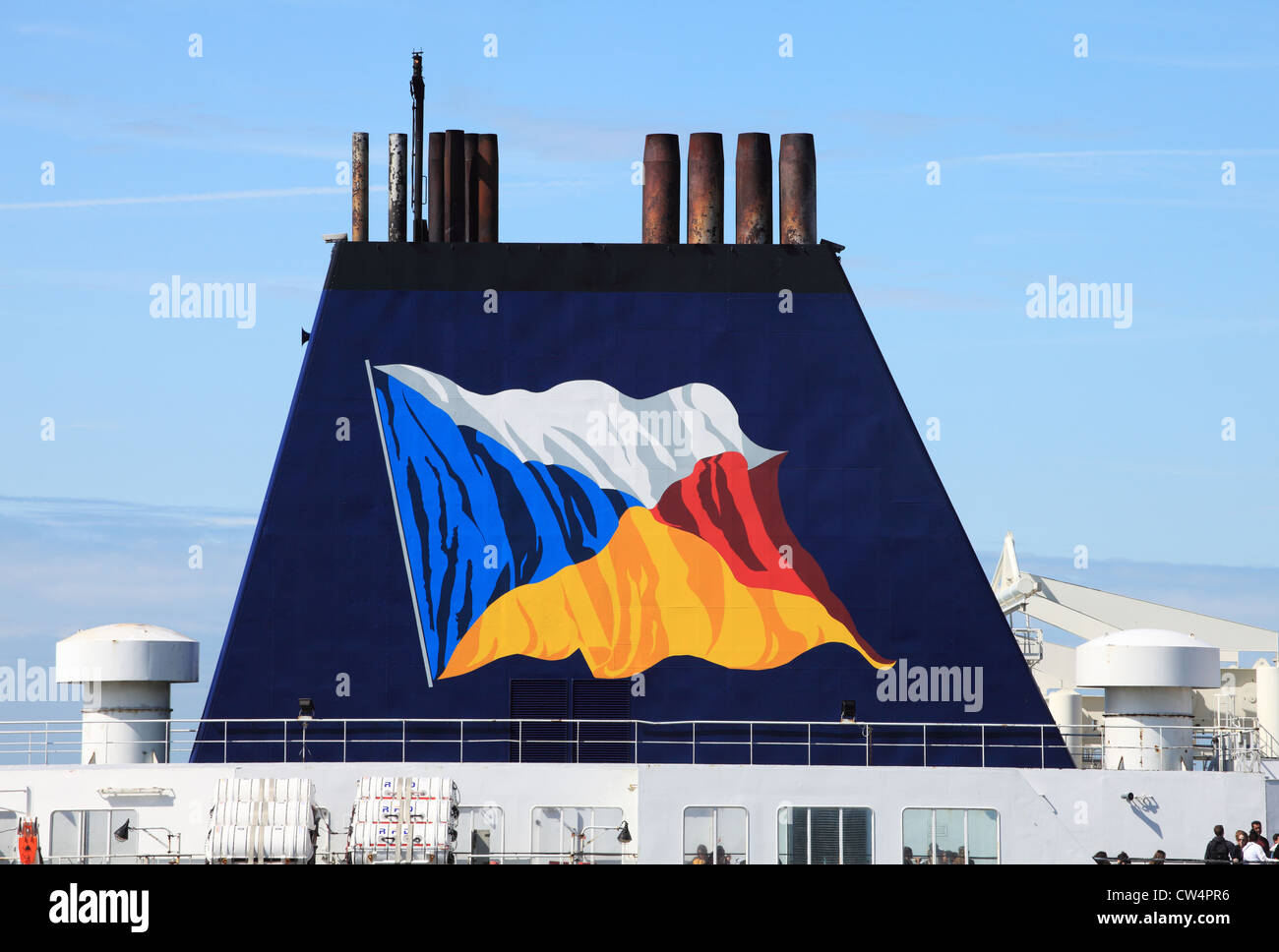 P&O insignia or flag on the funnel of a cross channel ferry, Dover ...
