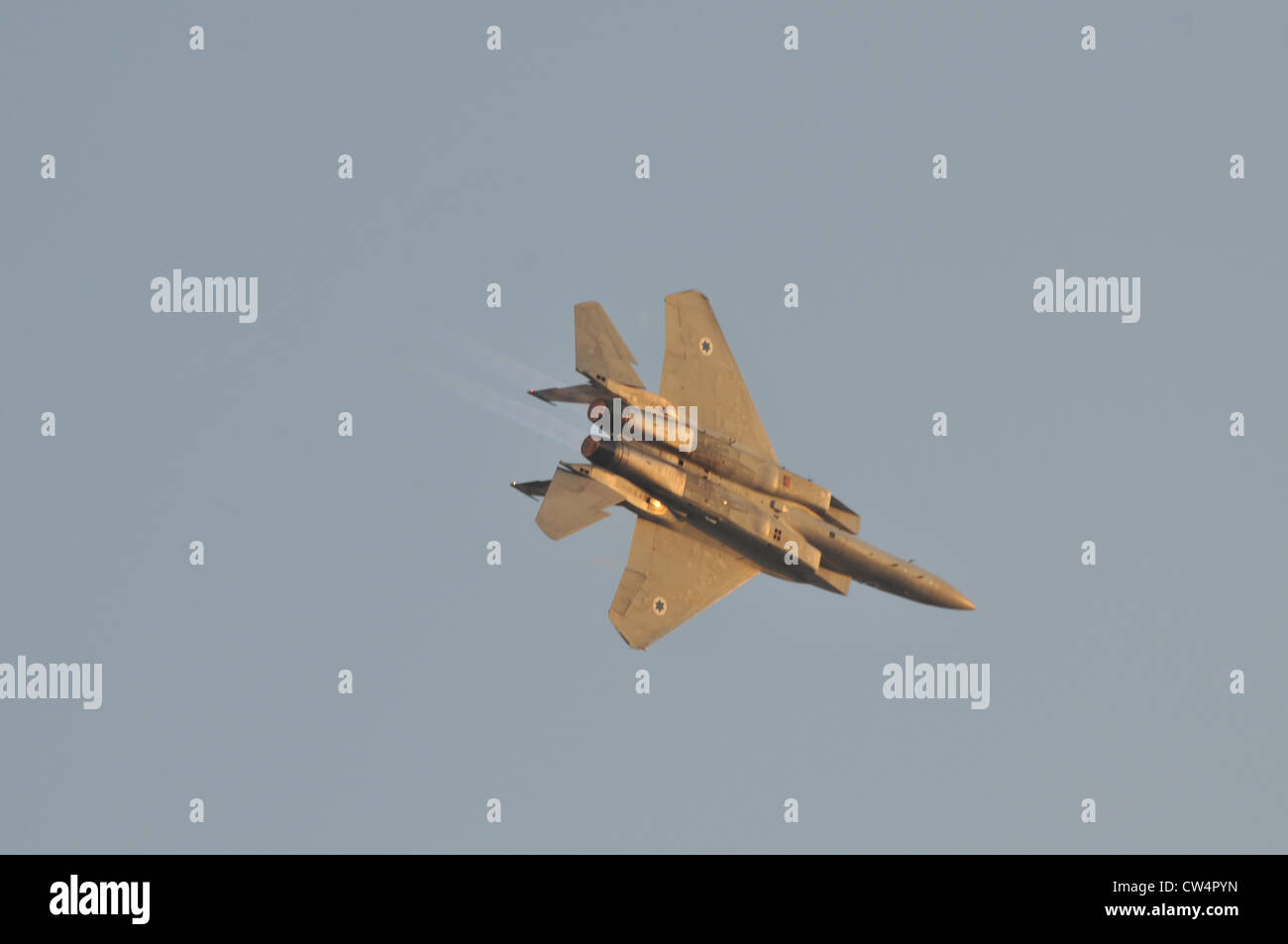 Israeli Air force F-15I Fighter jet in flight Stock Photo - Alamy