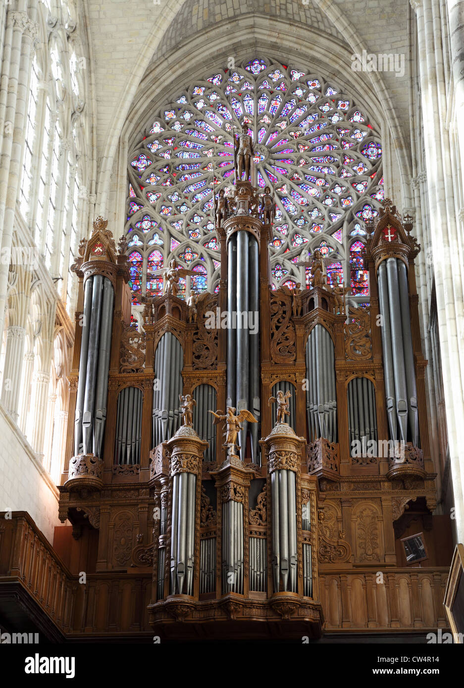 Organ and rose window within St. Gatien cathedral,Tours, France Stock ...