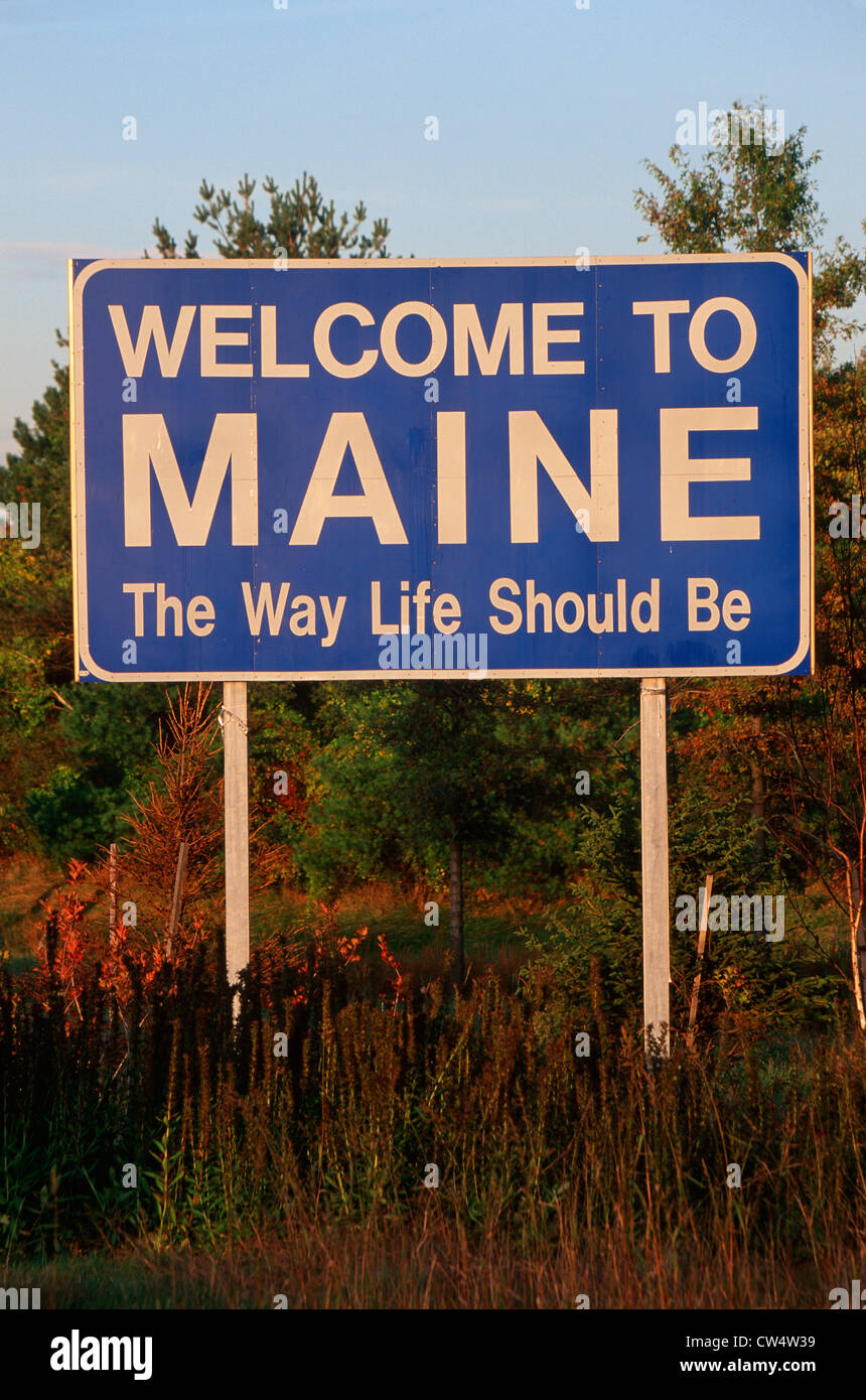 Welcome to Maine Sign Stock Photo - Alamy