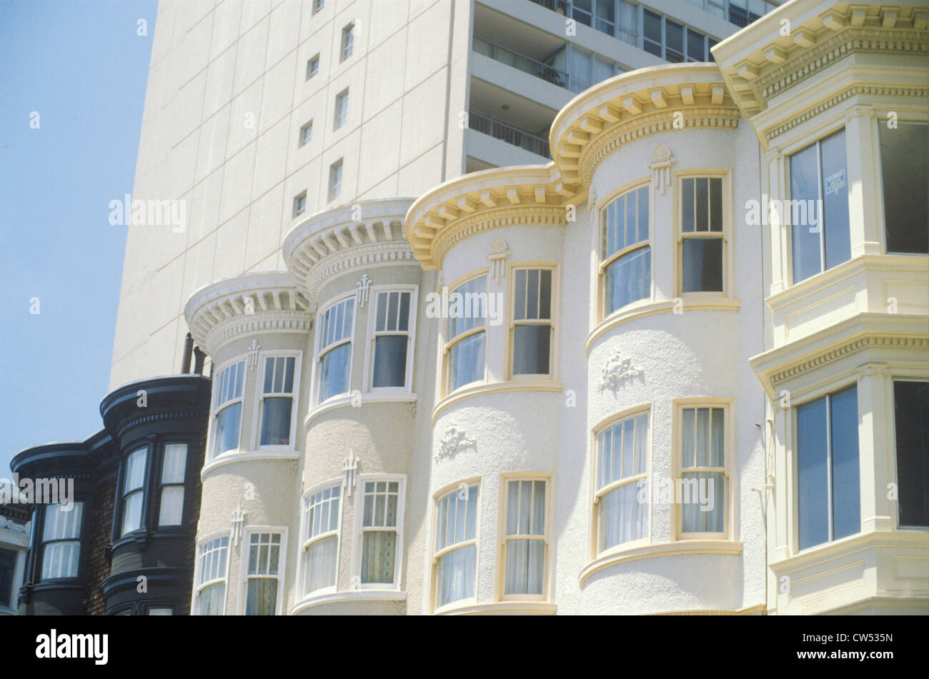 Wedding cake windows from San Francisco's Victorian apartment buildings ...