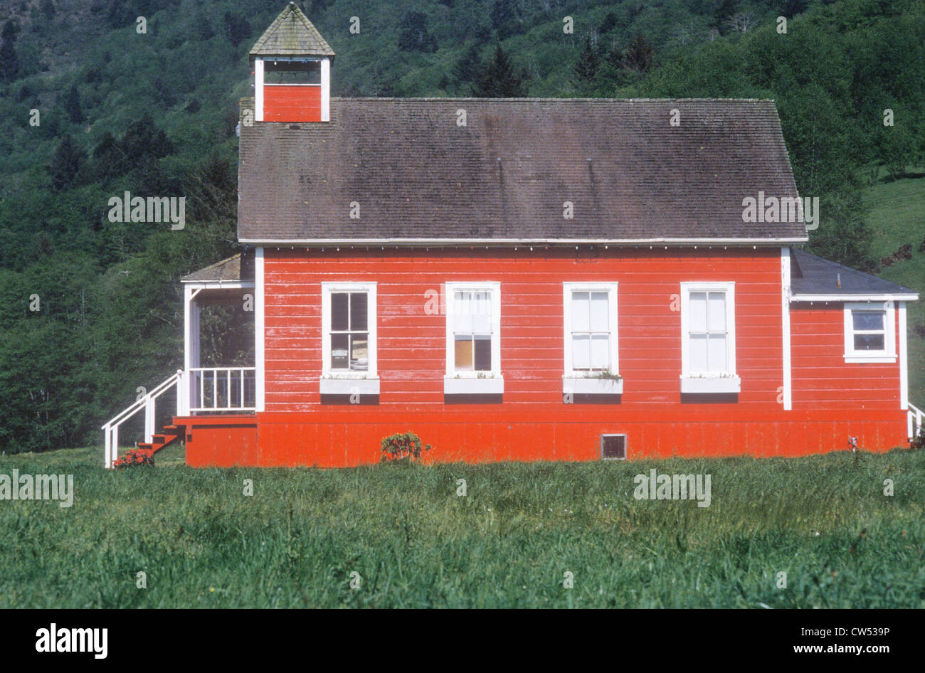 Little red schoolhouse hi-res stock photography and images - Alamy
