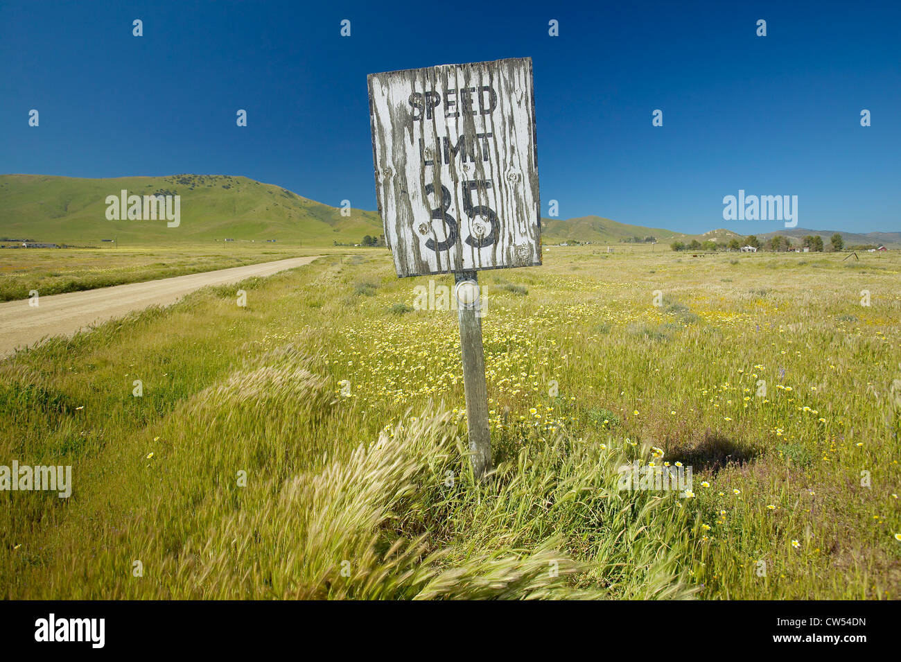 United states road signs miles High Resolution Stock Photography and ...