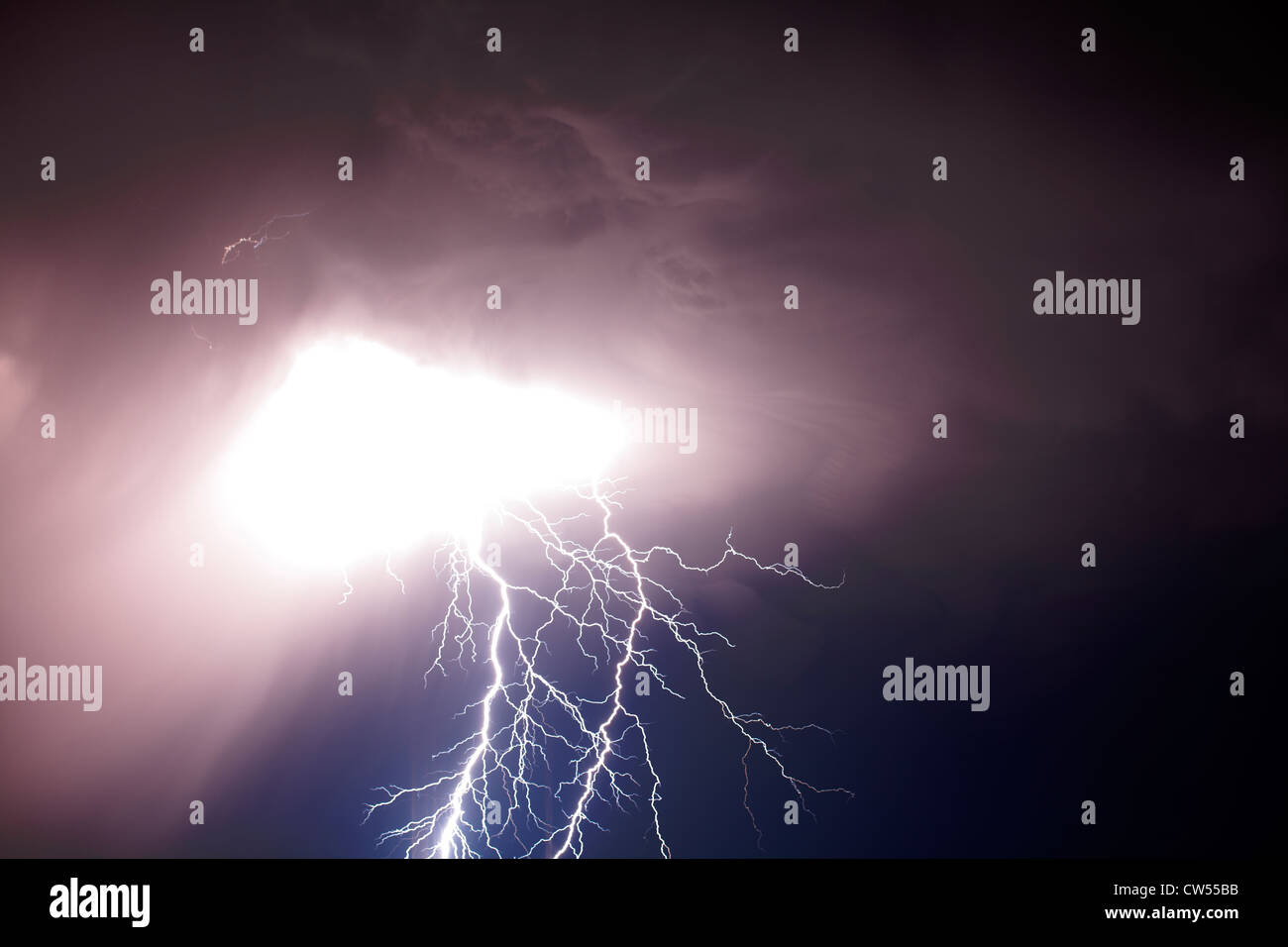 Double lightning bolts hi-res stock photography and images - Alamy