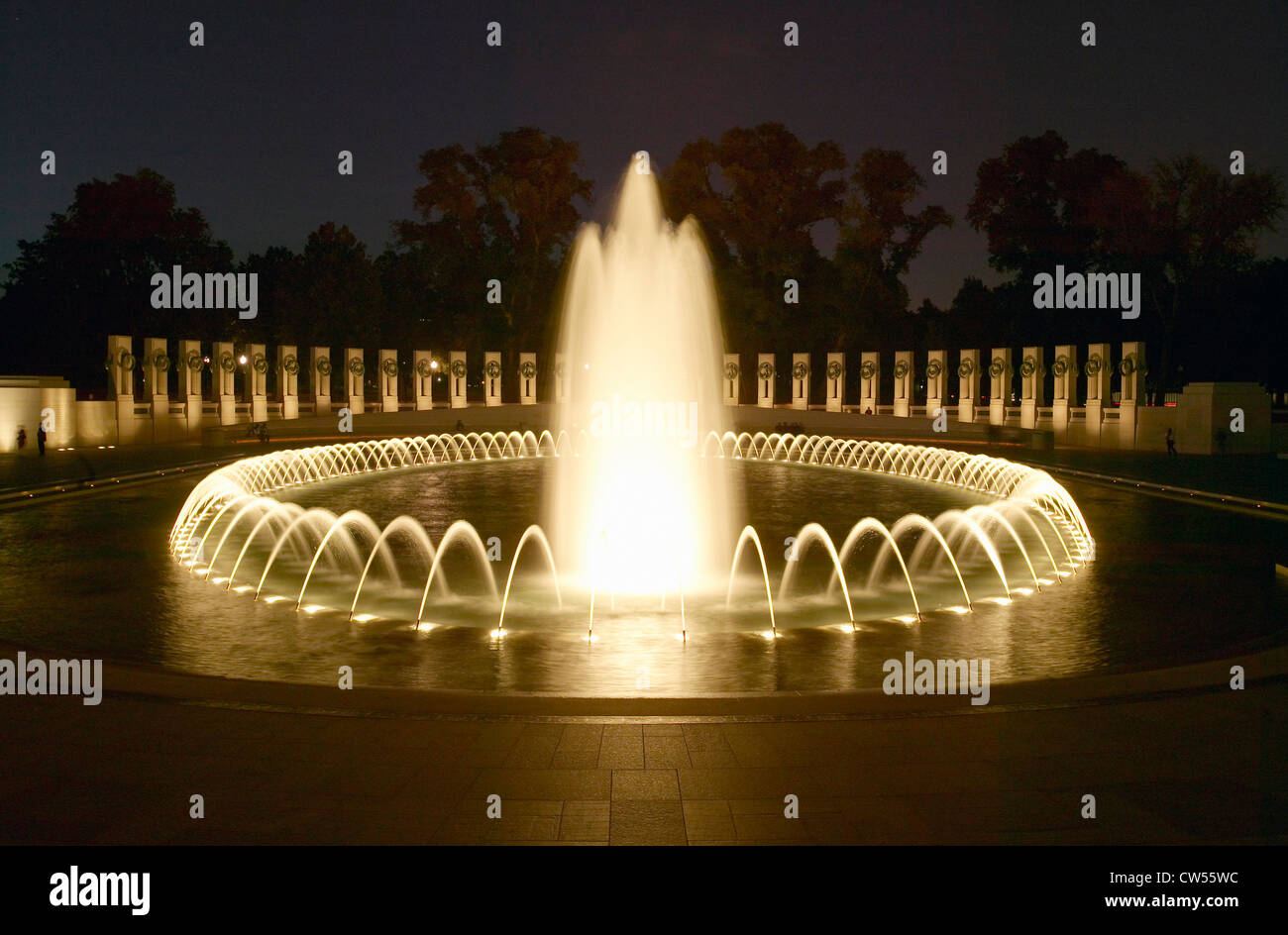 Fountains at the U.S. World War II Memorial commemorating World War II ...