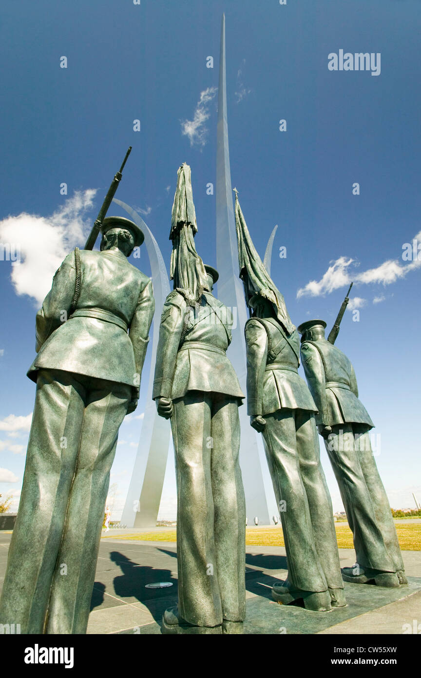 Bronze Honor Guard and three soaring spires Air Force Memorial One Air ...