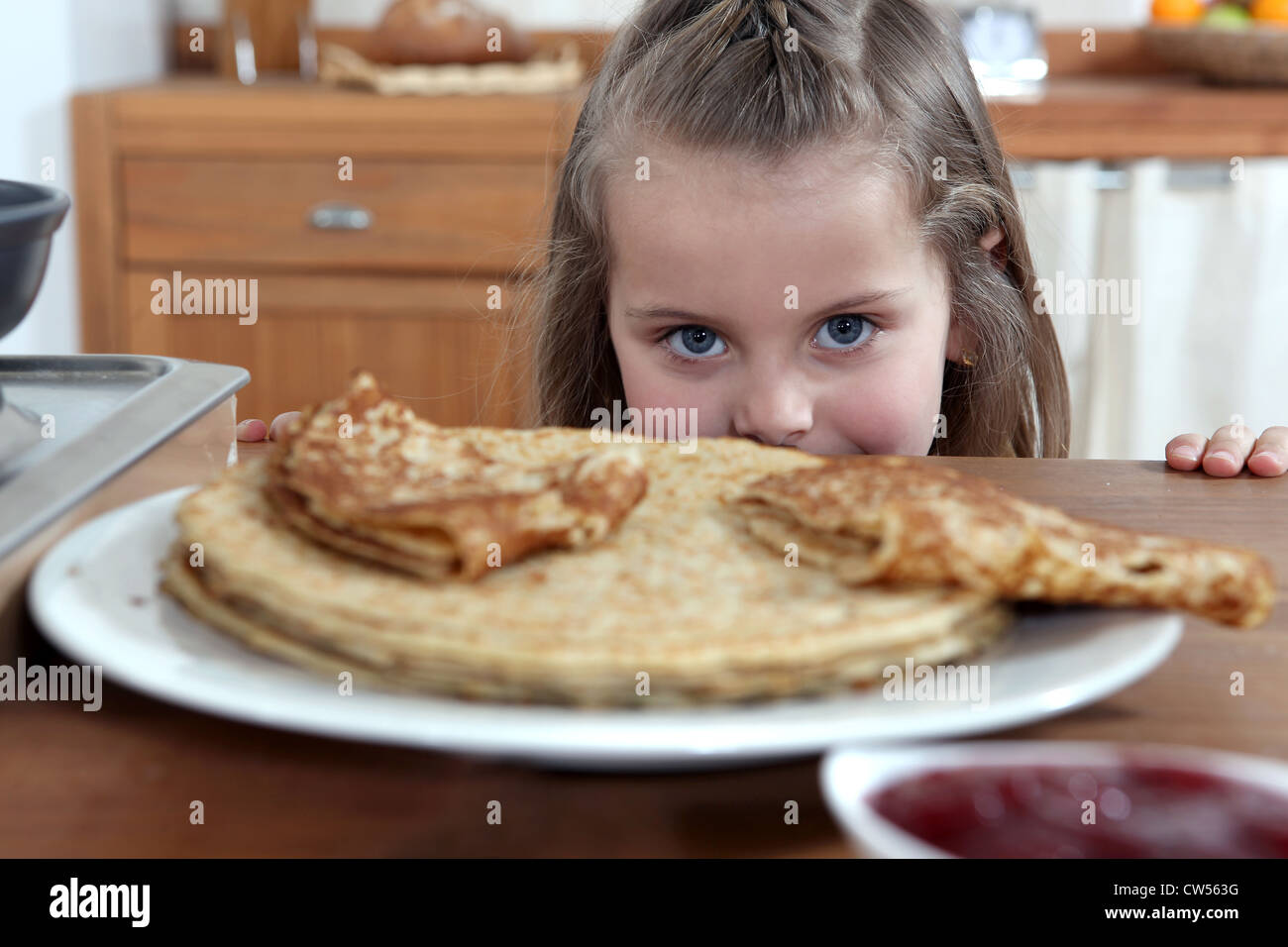 Greedy girl hi-res stock photography and images - Alamy