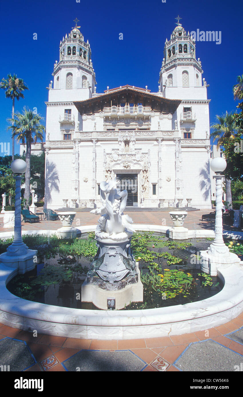 Hearst castle view hi-res stock photography and images - Alamy