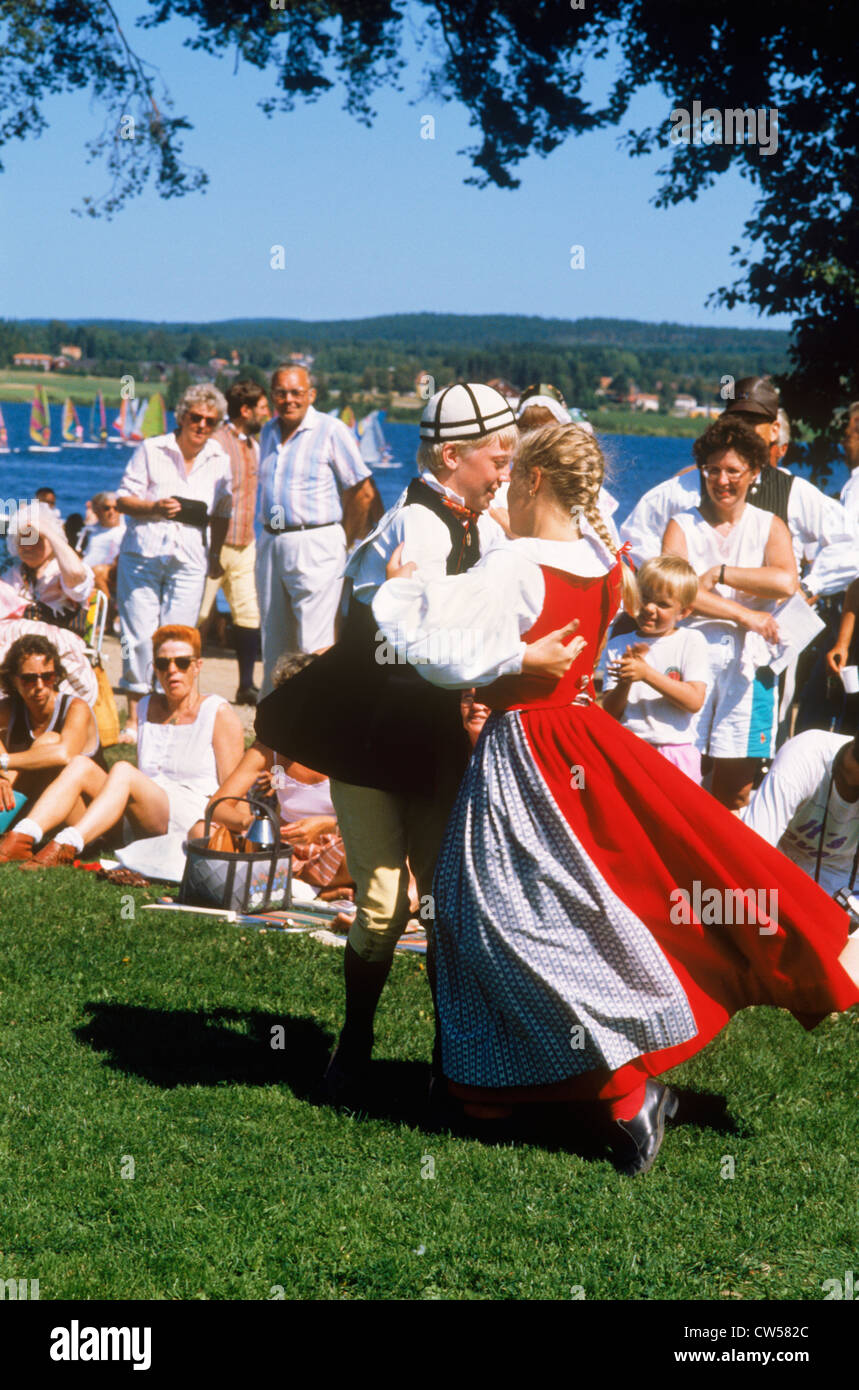 Swedes swedish dancing hi-res stock photography and images - Alamy