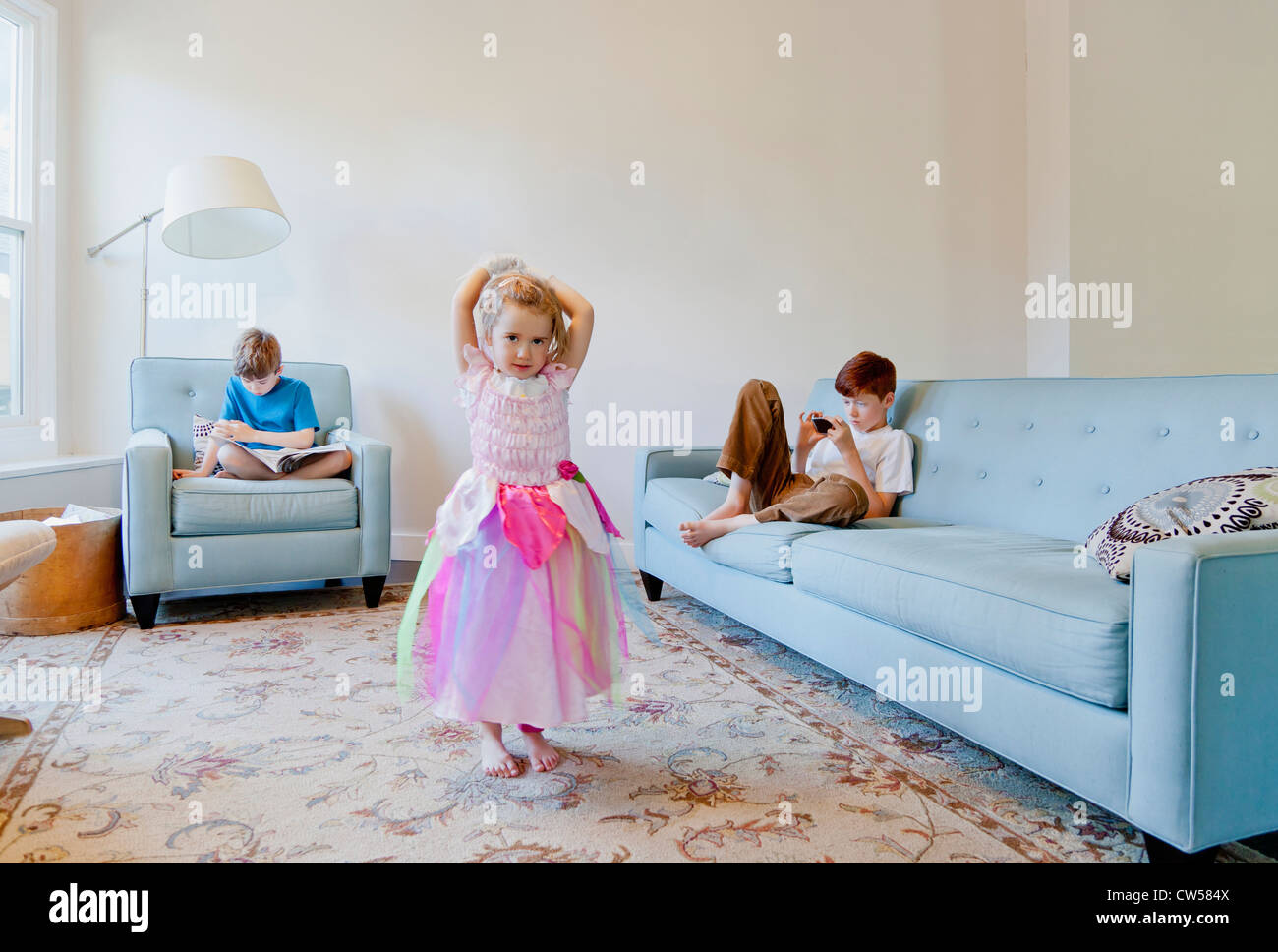 Princess costume hi-res stock photography and images - Alamy