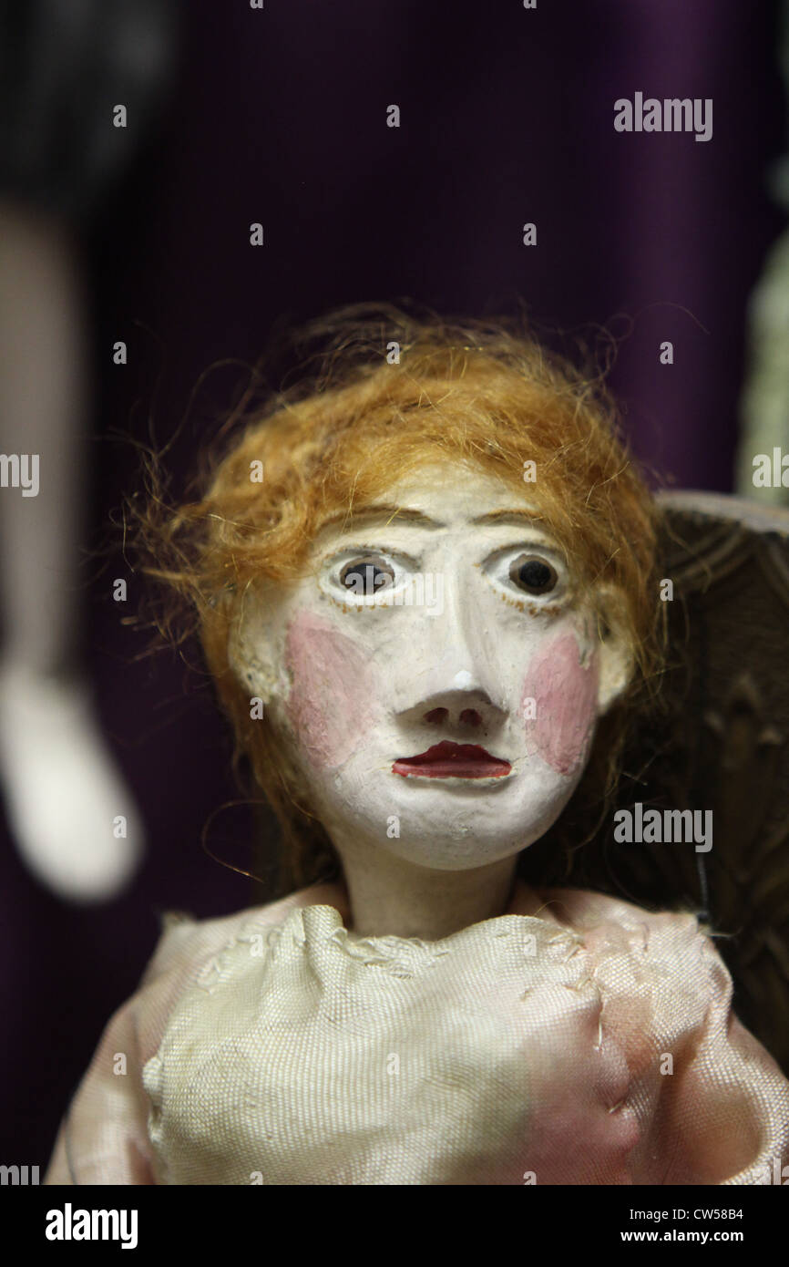 Puppet strings hi-res stock photography and images - Alamy