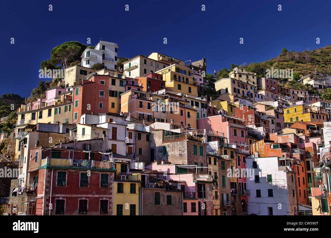 Red color buildings hi-res stock photography and images - Alamy