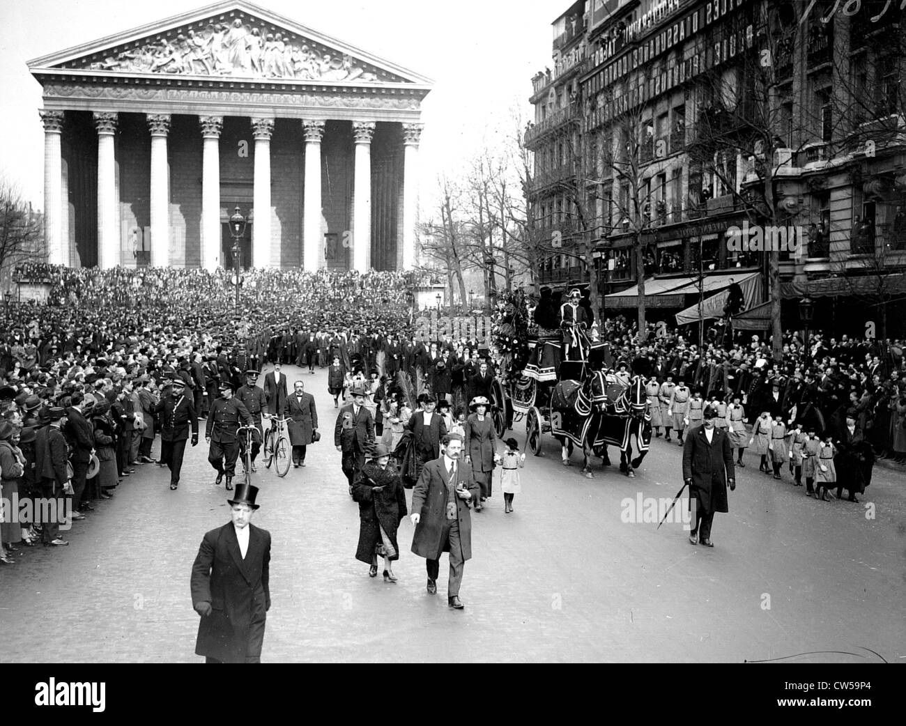 Funeral of sarah bernhardt hi-res stock photography and images - Alamy