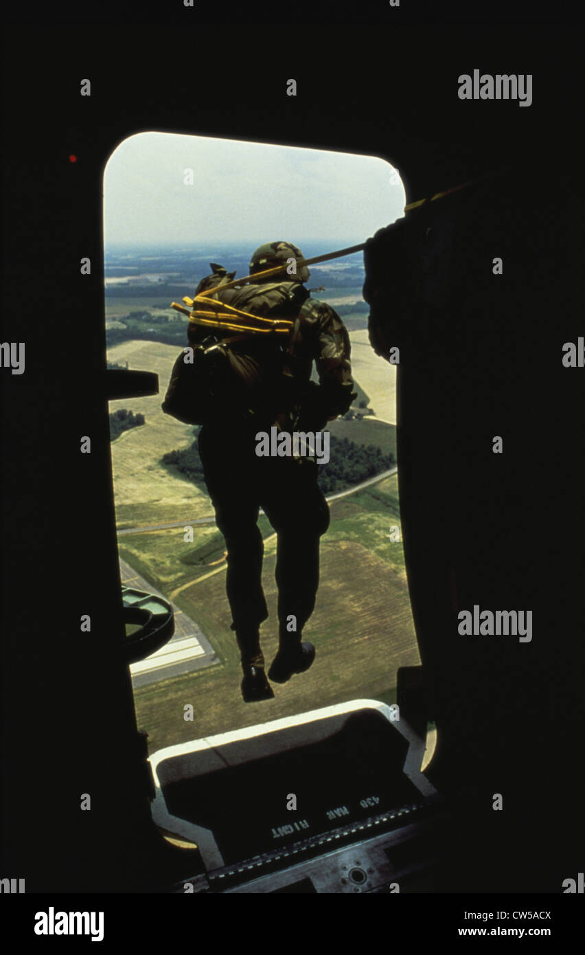 Army Soldier Jumping From Helicopter High Resolution Stock Photography ...