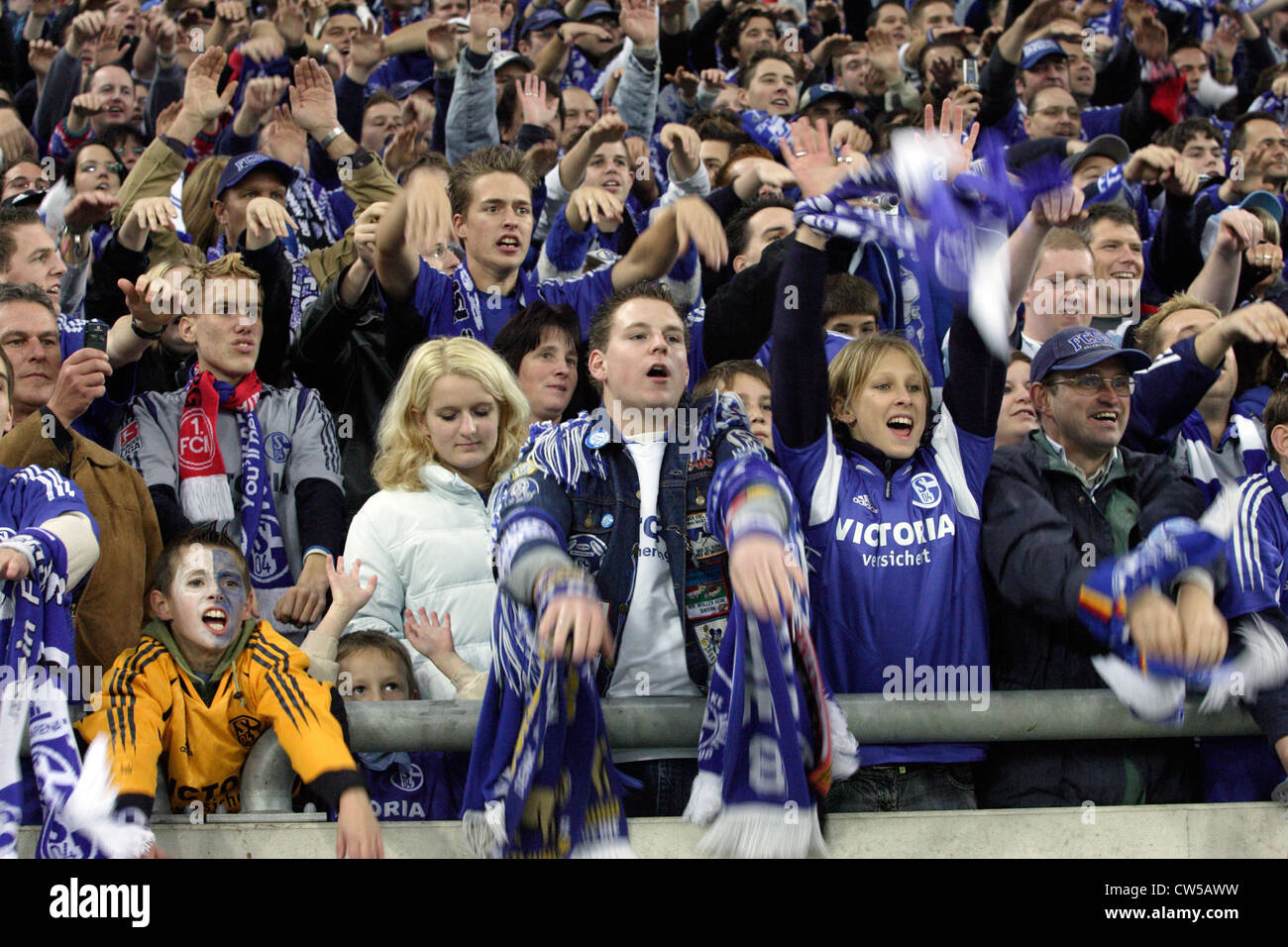 Arena aufschalke arena in gelsenkirchen hi-res stock photography and images - Alamy
