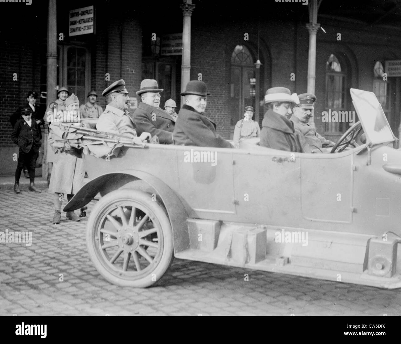 Spa Peace conference, Mr. Erzberger, General von Hammerstein and Mr ...