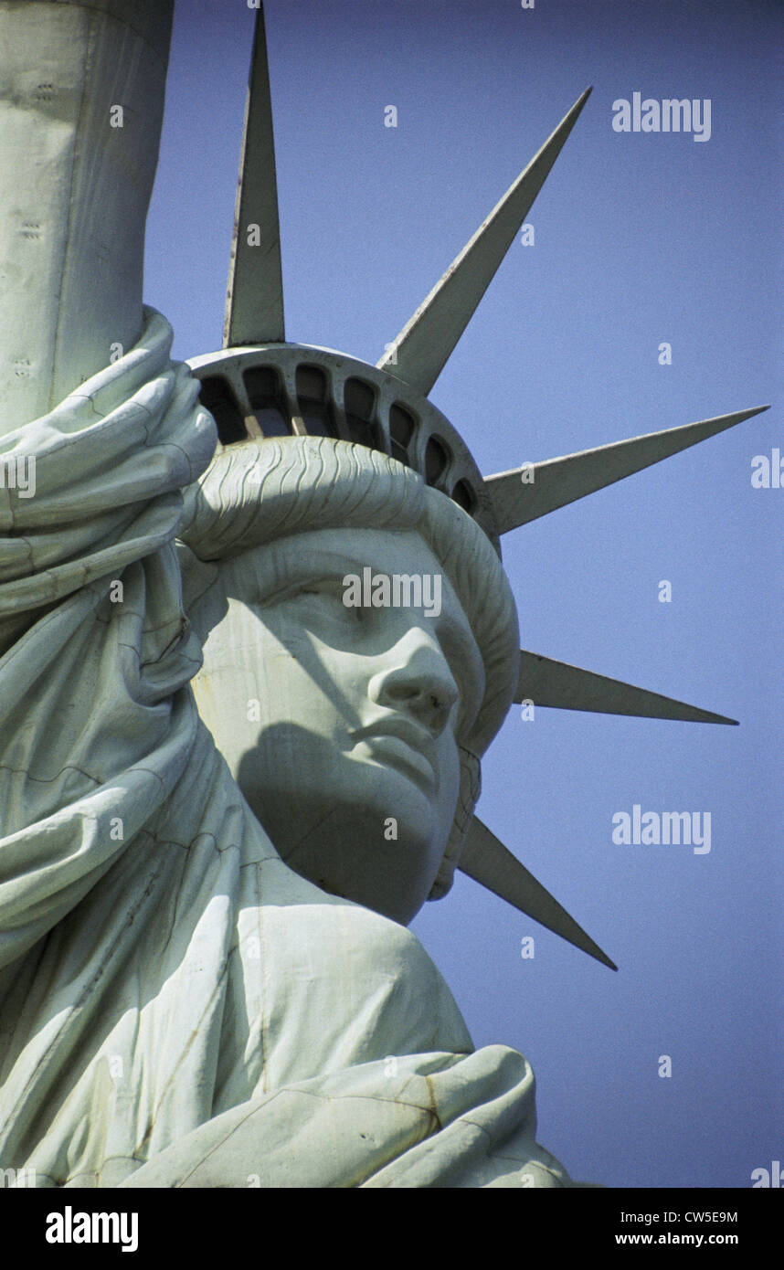 Statue of liberty close up hi-res stock photography and images - Alamy