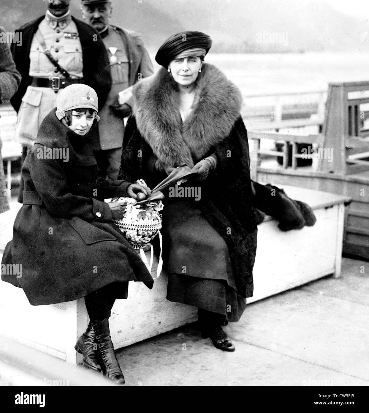 Queen of Rumania and Princess Heana returning to their country. On the ...