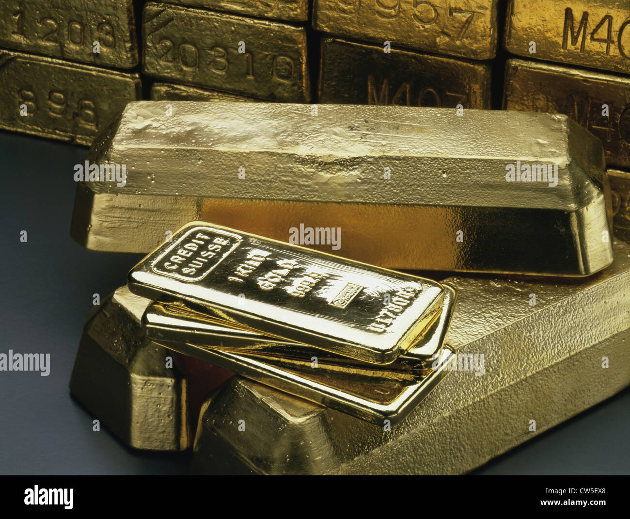 Close-up of a stack of gold bars Stock Photo - Alamy