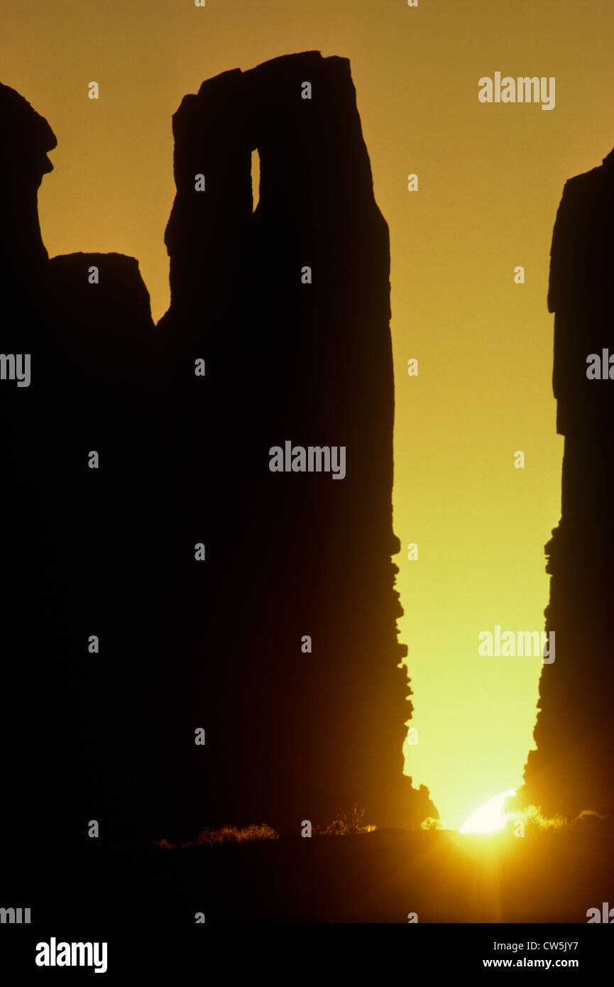 Sun rising at the Bear rock, Monument Valley, Arizona, USA Stock Photo ...