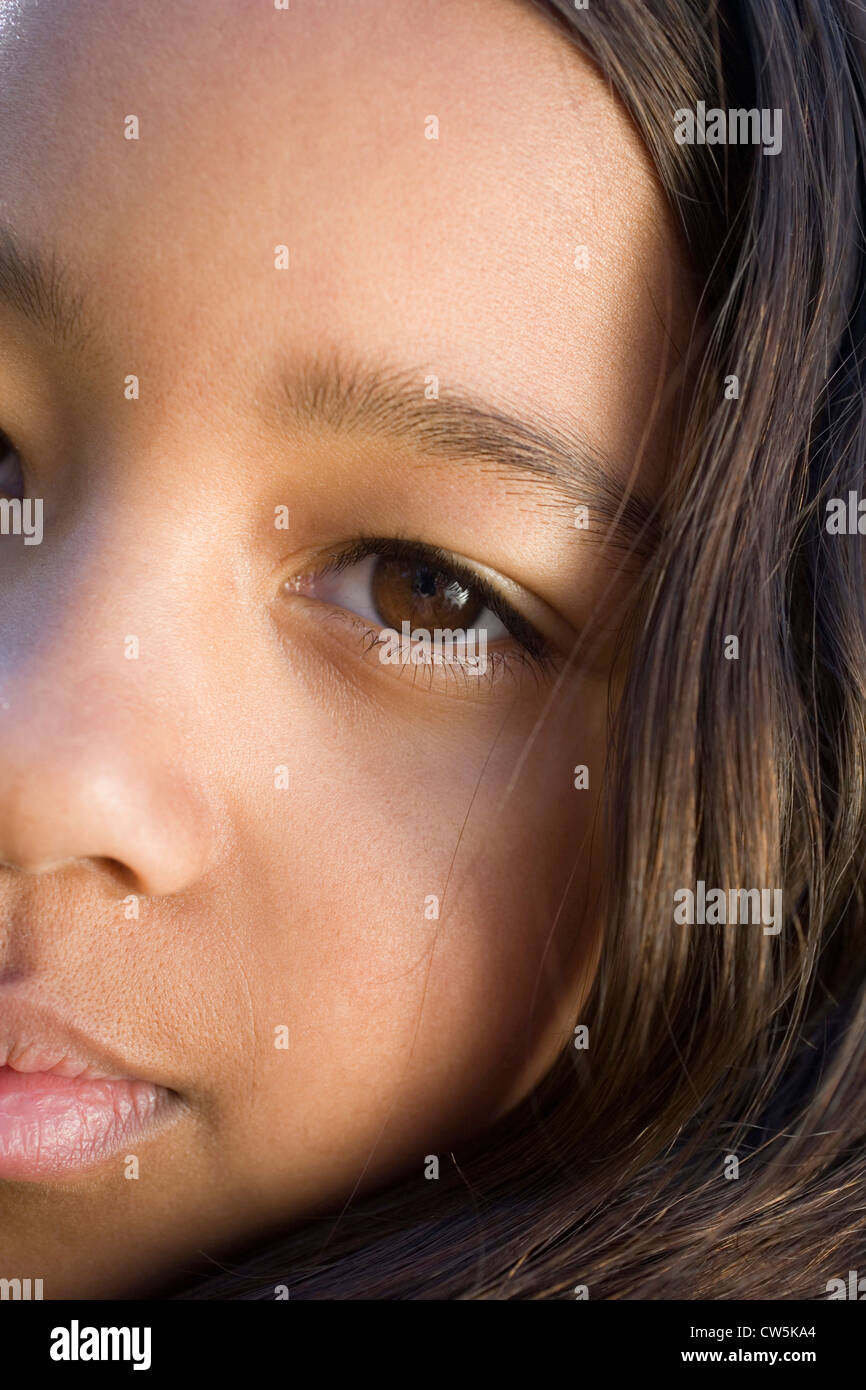 Tween girl face serious hi-res stock photography and images - Alamy