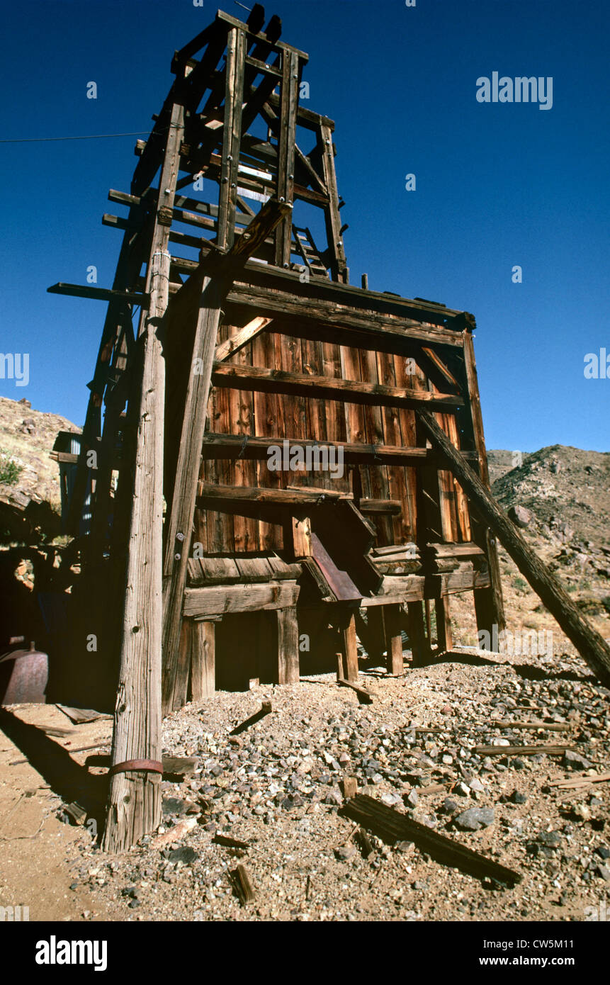 Abandoned mines hi-res stock photography and images - Alamy