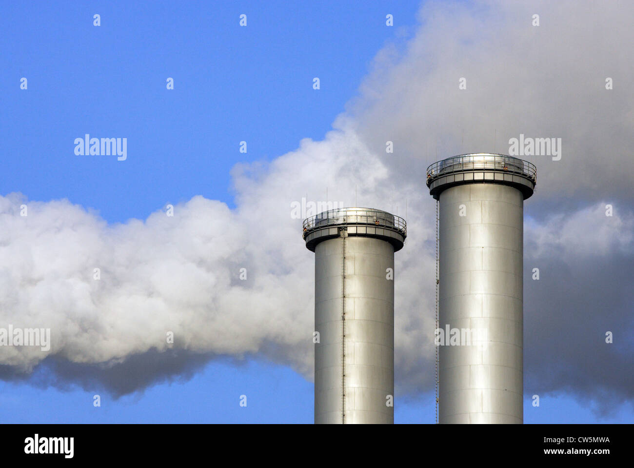 Factory chimneys hi-res stock photography and images - Alamy