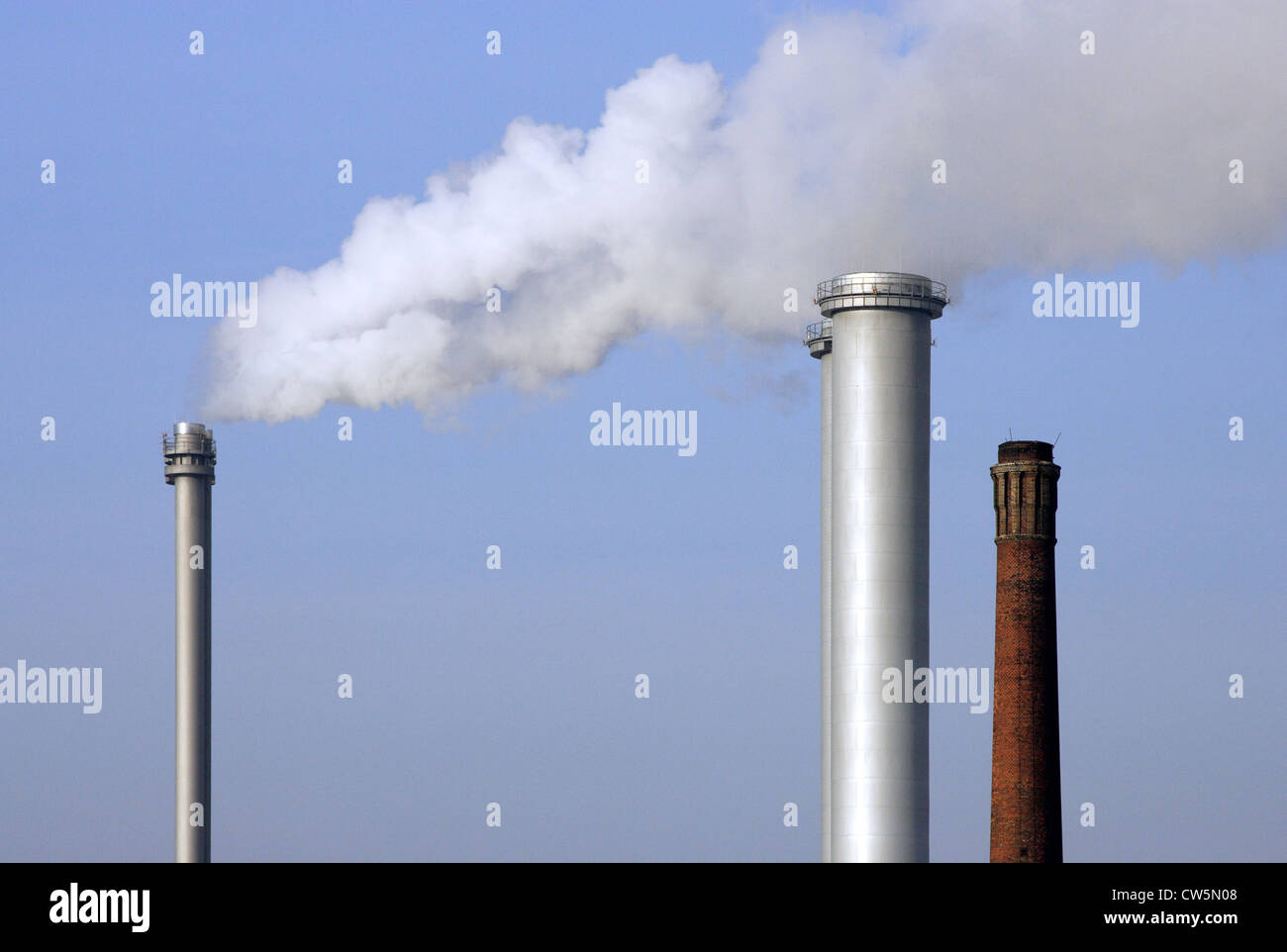 Factory Chimneys Stock Photos & Factory Chimneys Stock Images - Alamy
