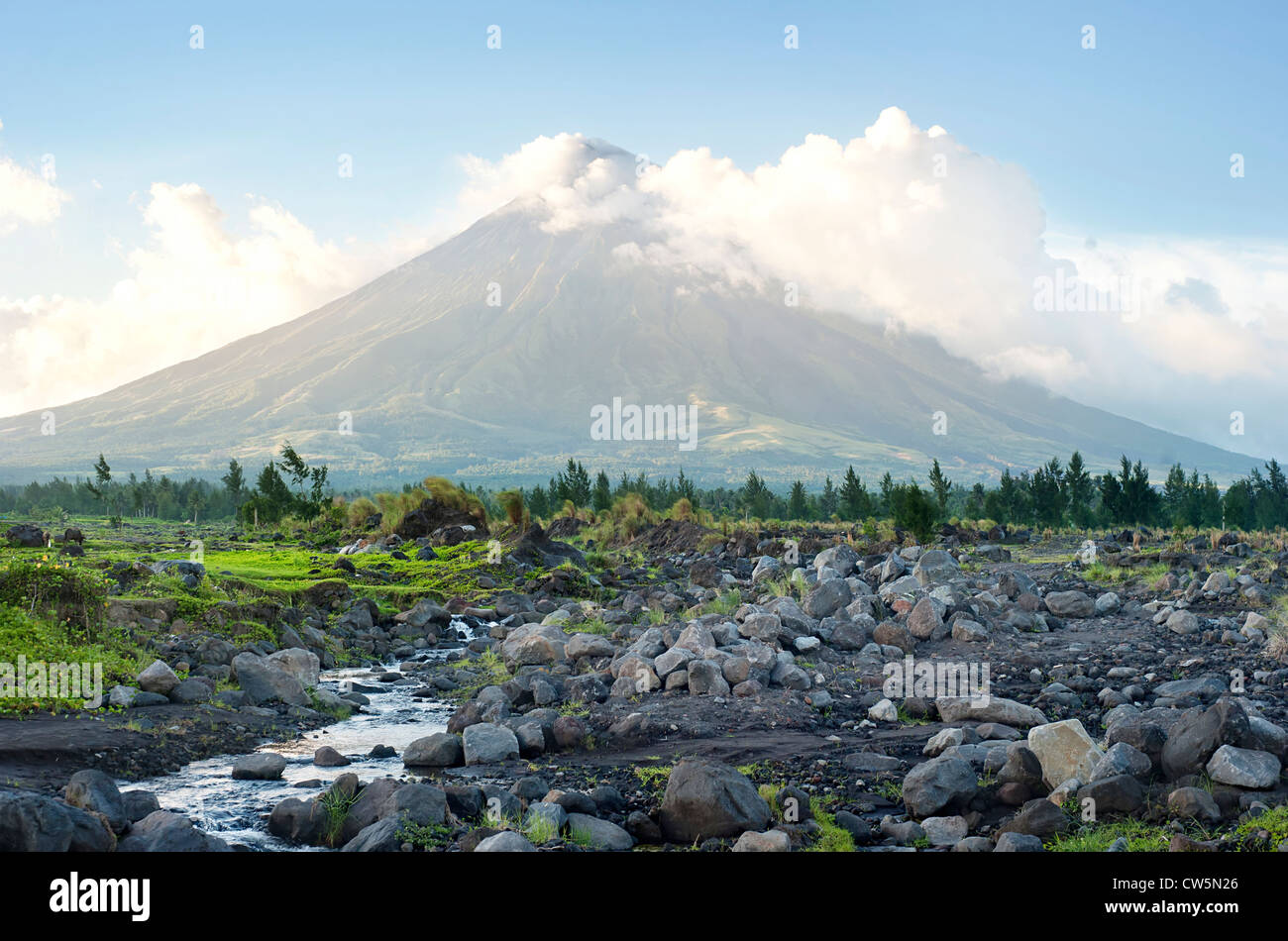 Mayon hi-res stock photography and images - Alamy