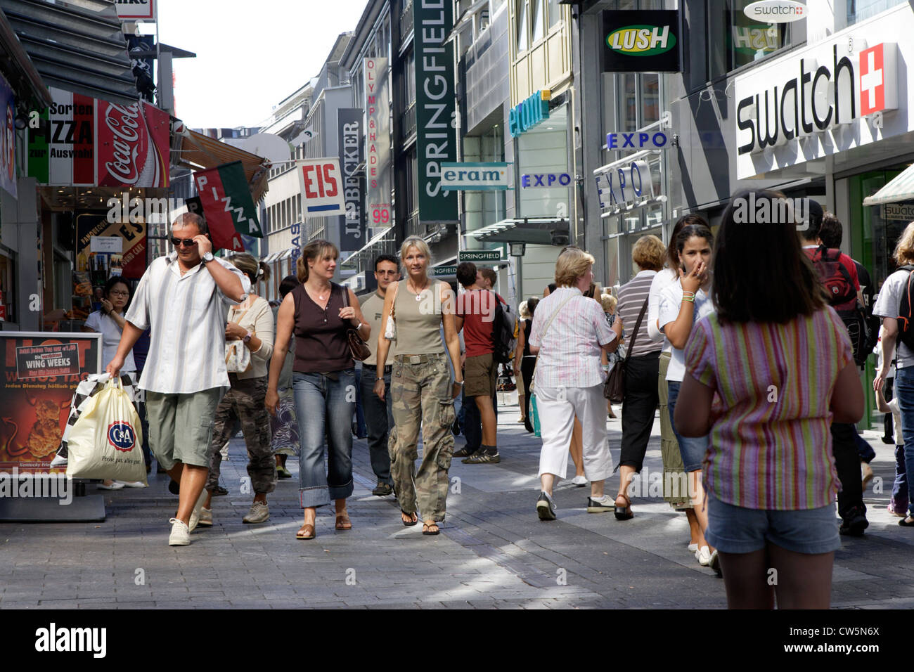 High street logos hi-res stock photography and images - Alamy