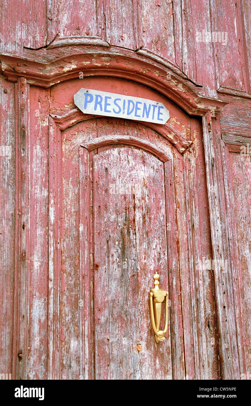 Cuba, Cienfuegos, door with the sign-Presidente Stock Photo - Alamy